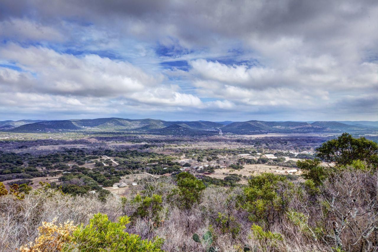 216 acres in Real County, Texas