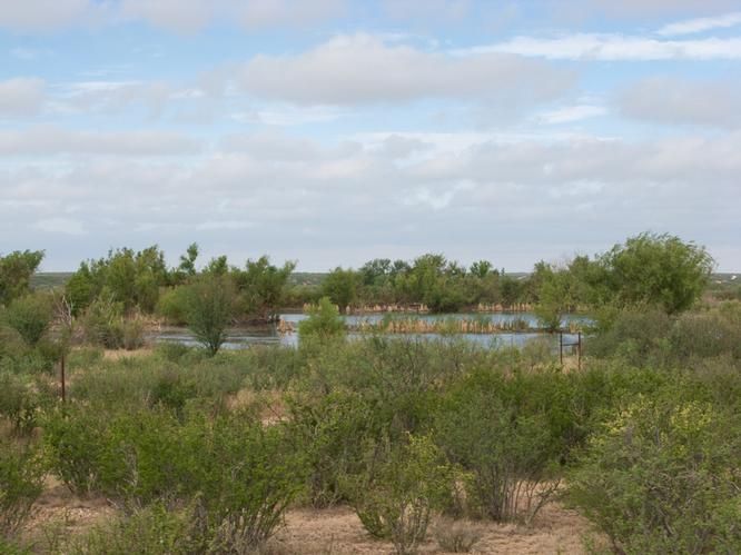 1,832 acres in Maverick County, Texas