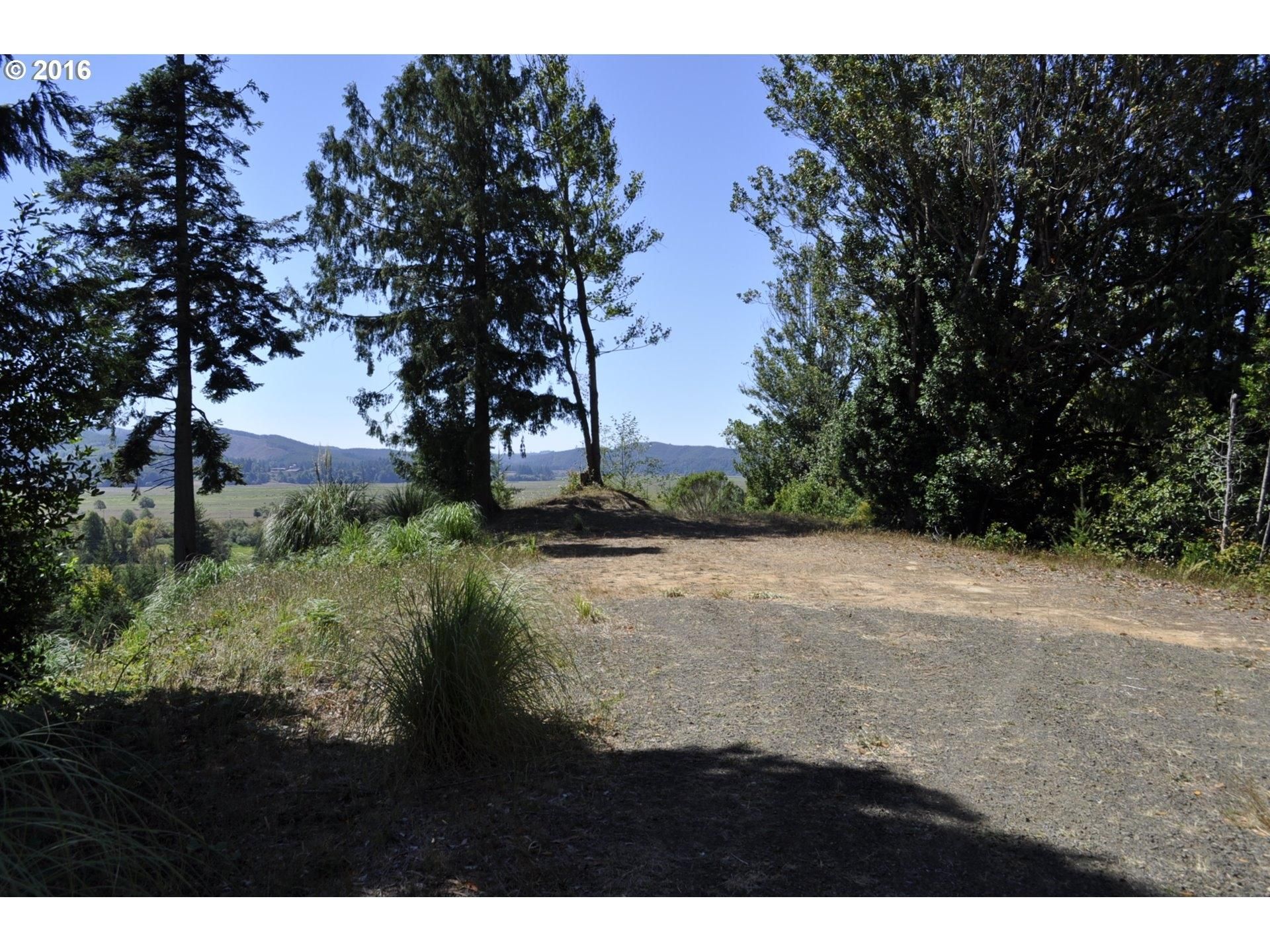 2.03 acres in Coos County, Oregon