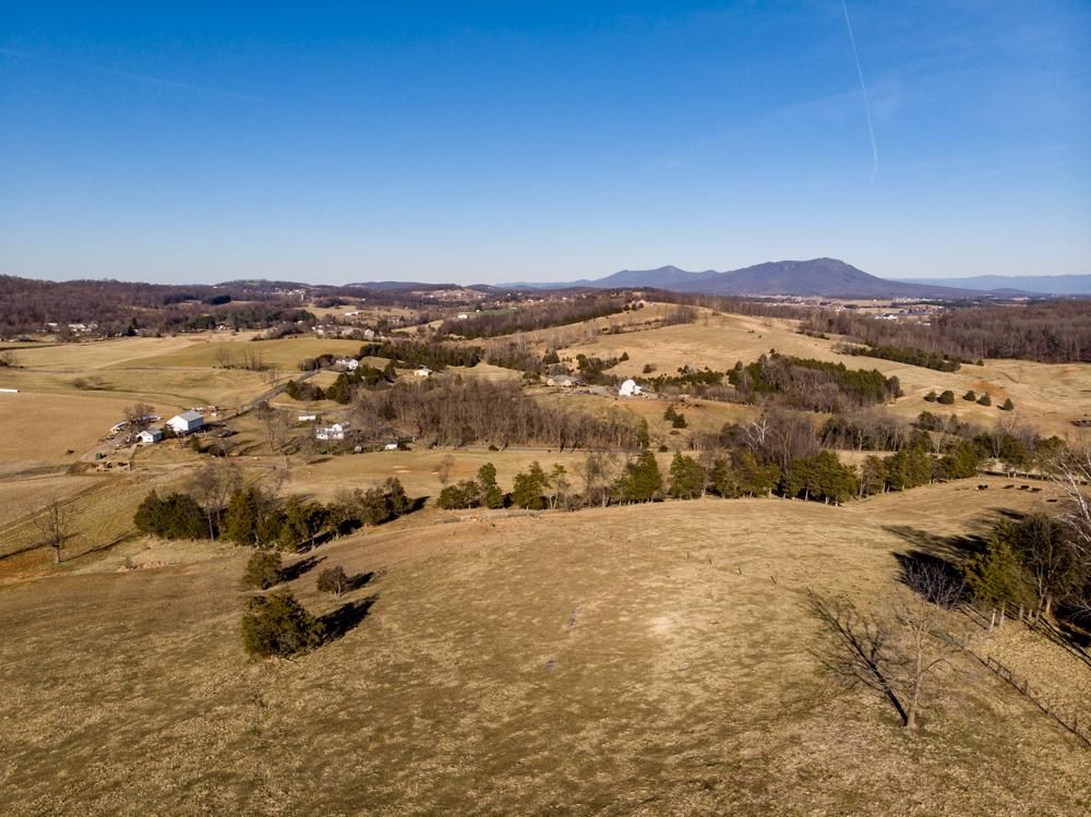 61 acres in Rockingham County, Virginia