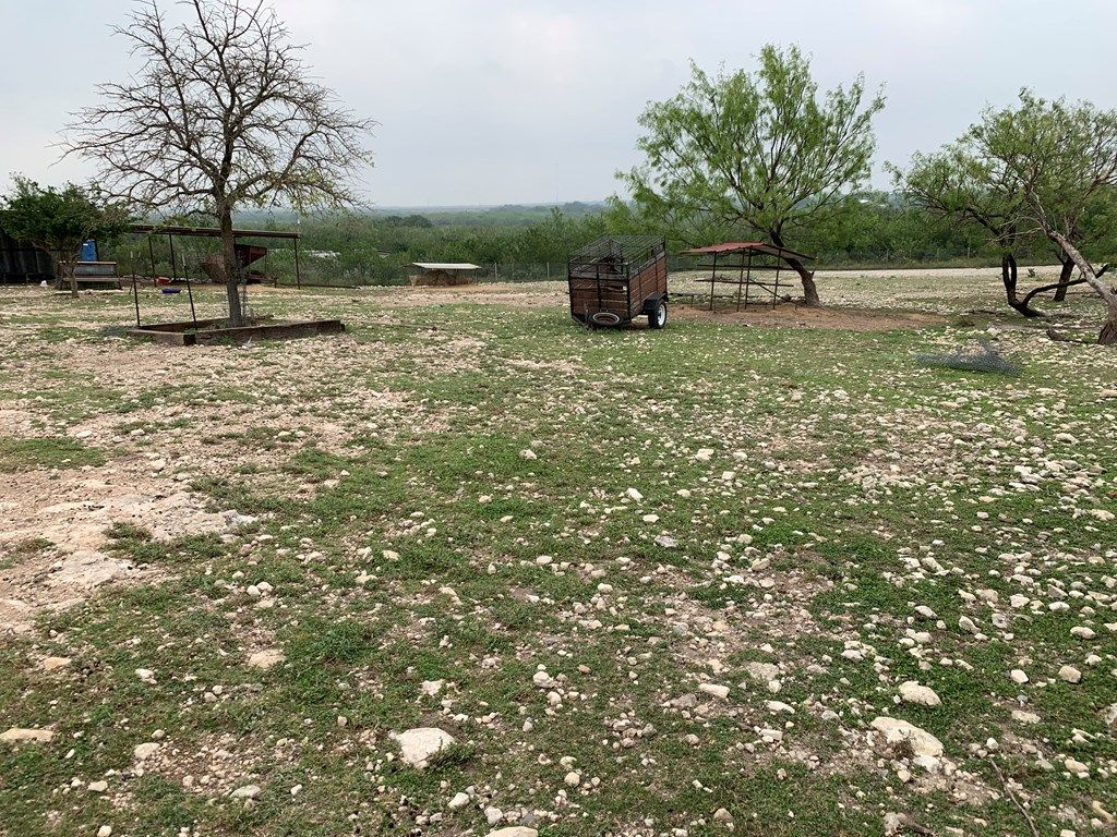 1.48 acres in Kinney County, Texas