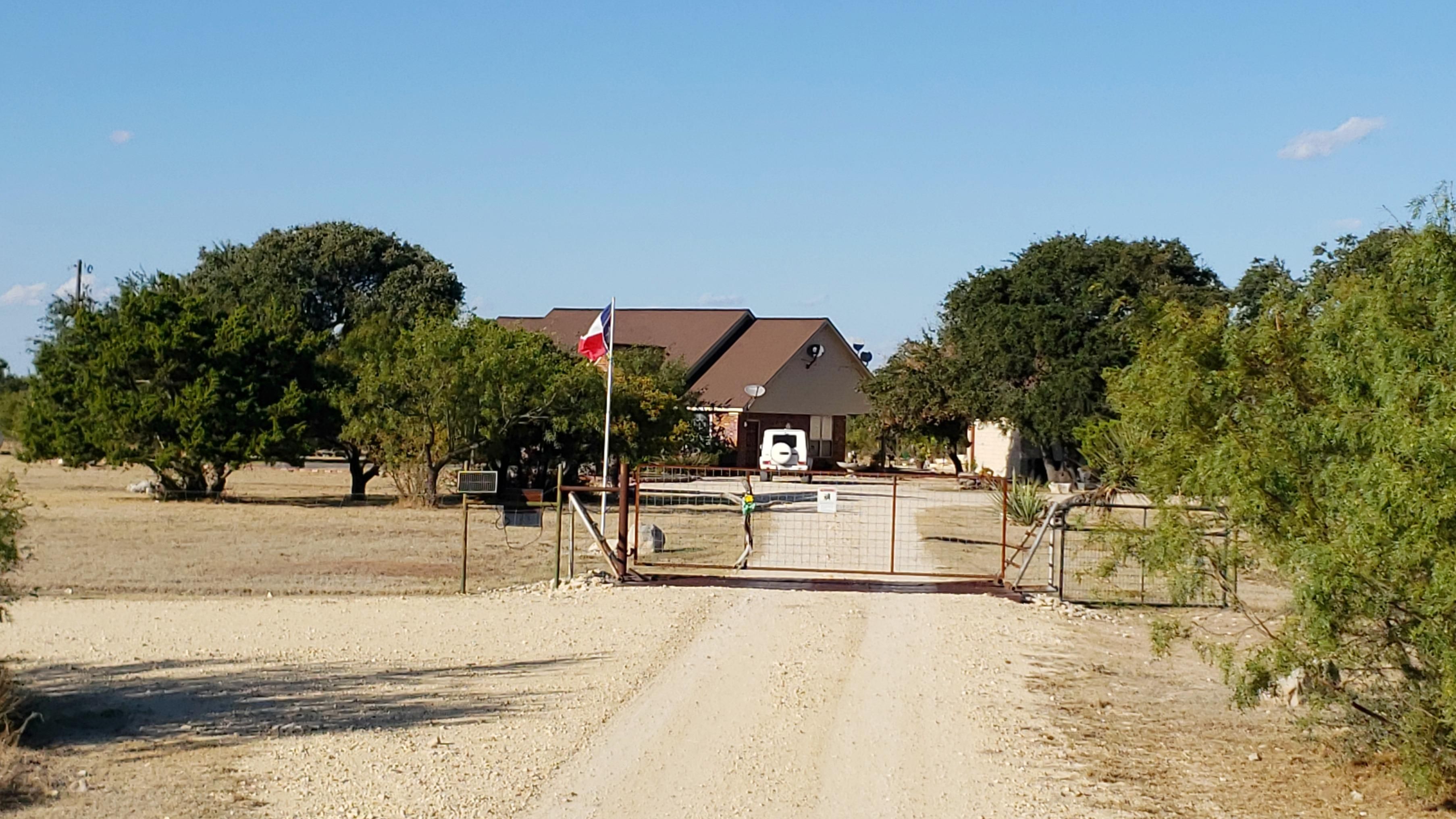 100 acres in Sutton County, Texas