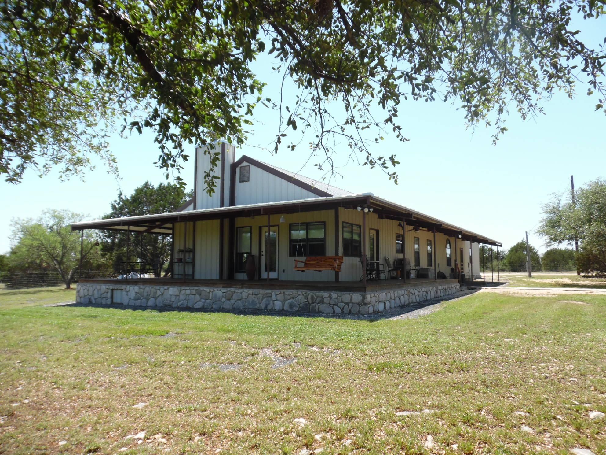 32.18 acres in Real County, Texas