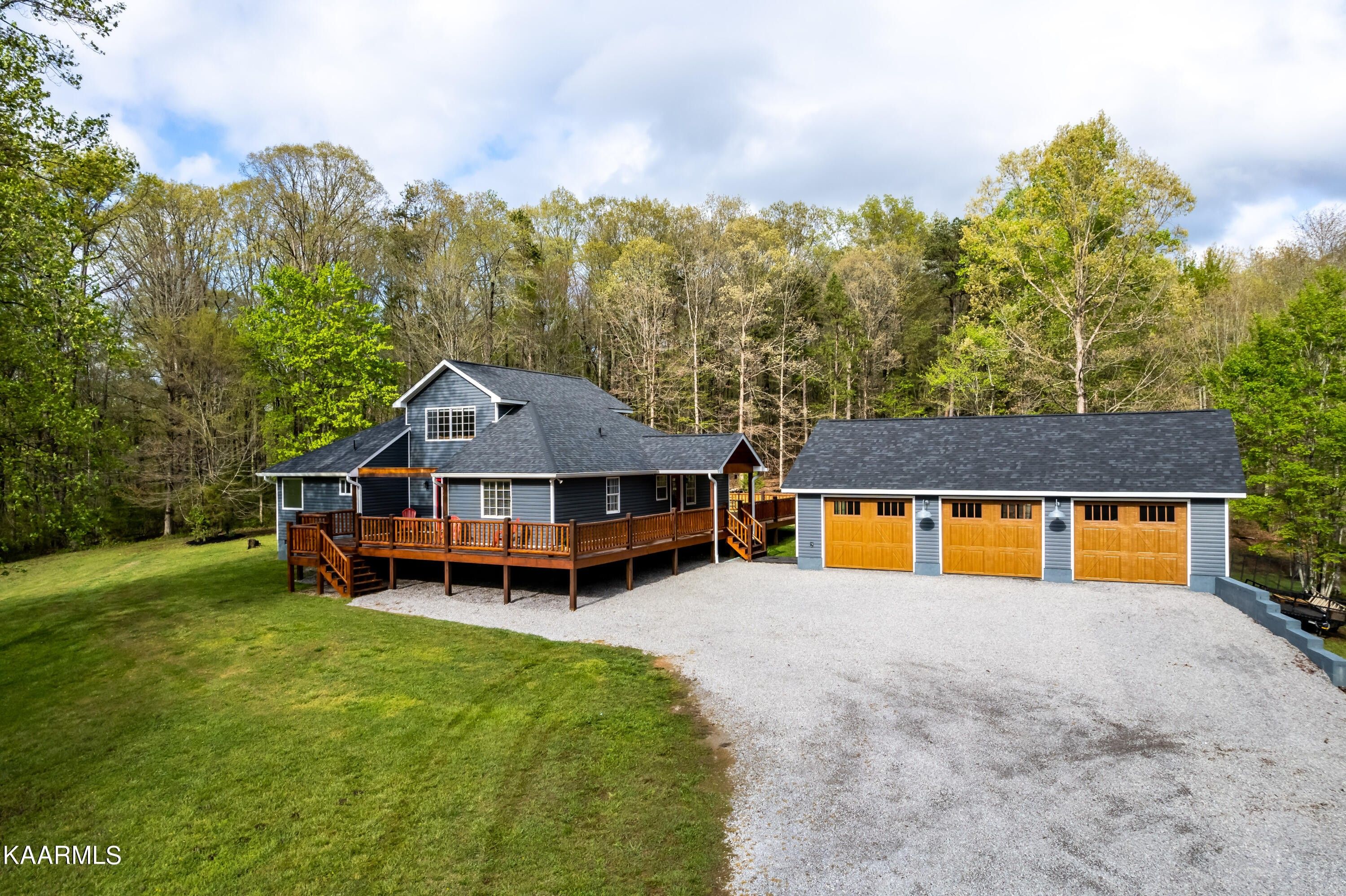 15.94 acres in Knox County, Tennessee