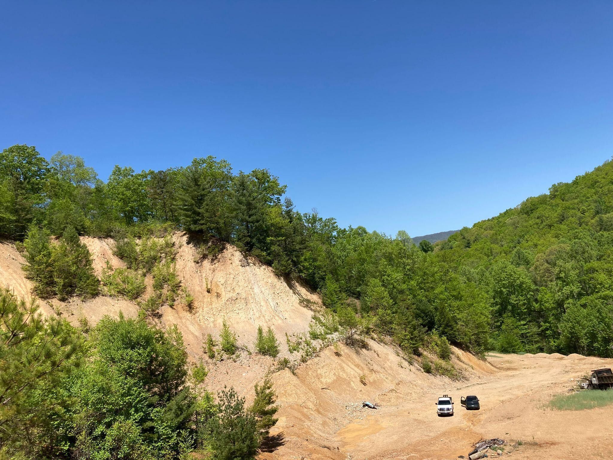 8.98 acres in Johnson County, Tennessee