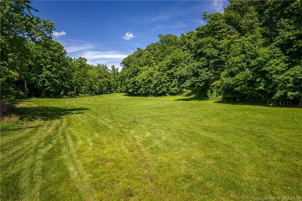 5.49 acres in Clark County, Indiana