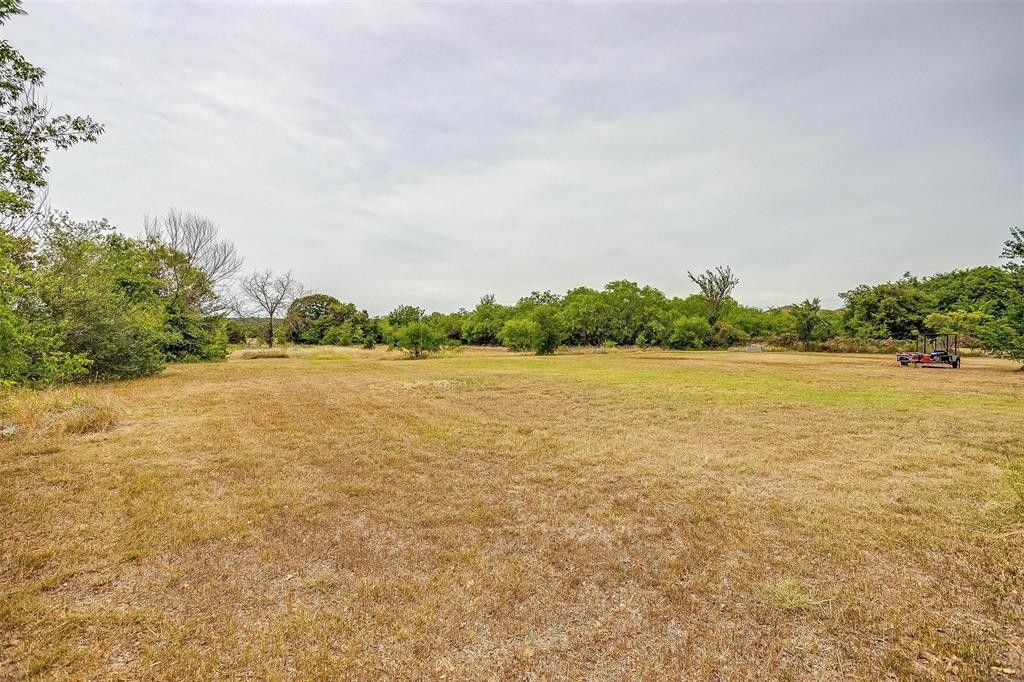 4.64 acres in Johnson County, Texas