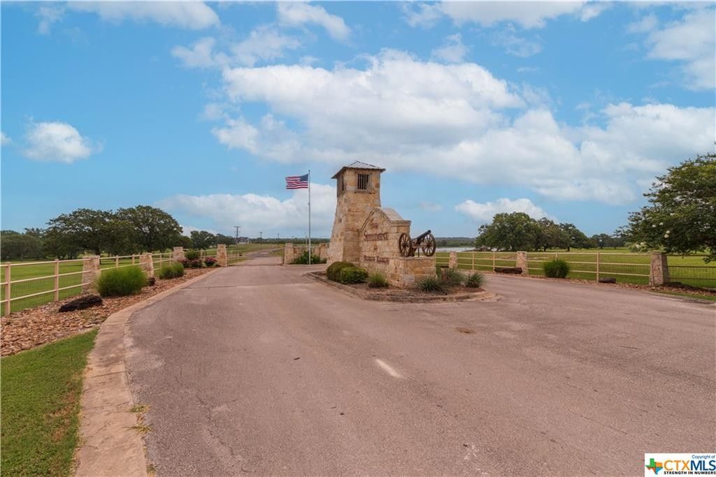3.2 acres in Gonzales County, Texas