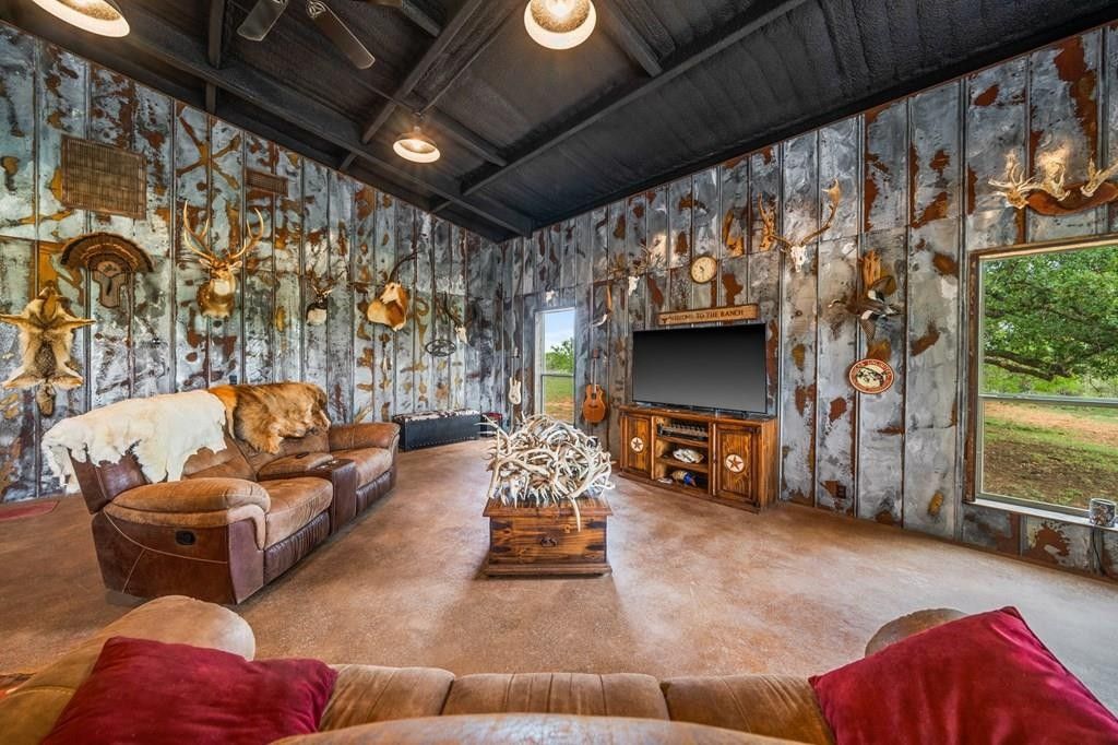 Acreage, Farm & Ranch, Farm Land,Ranch Land - Richland Springs, TX