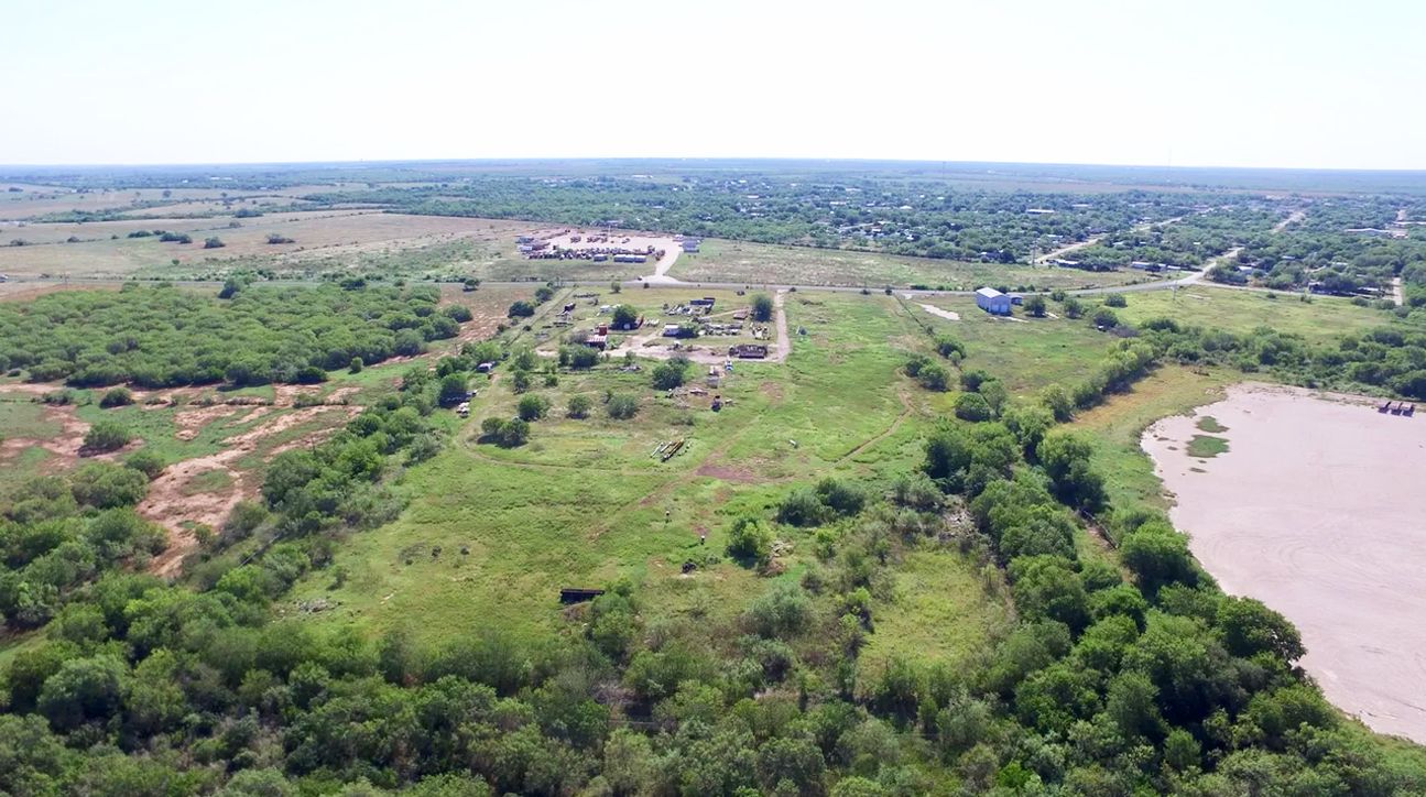 1.77 acres in Atascosa County, Texas