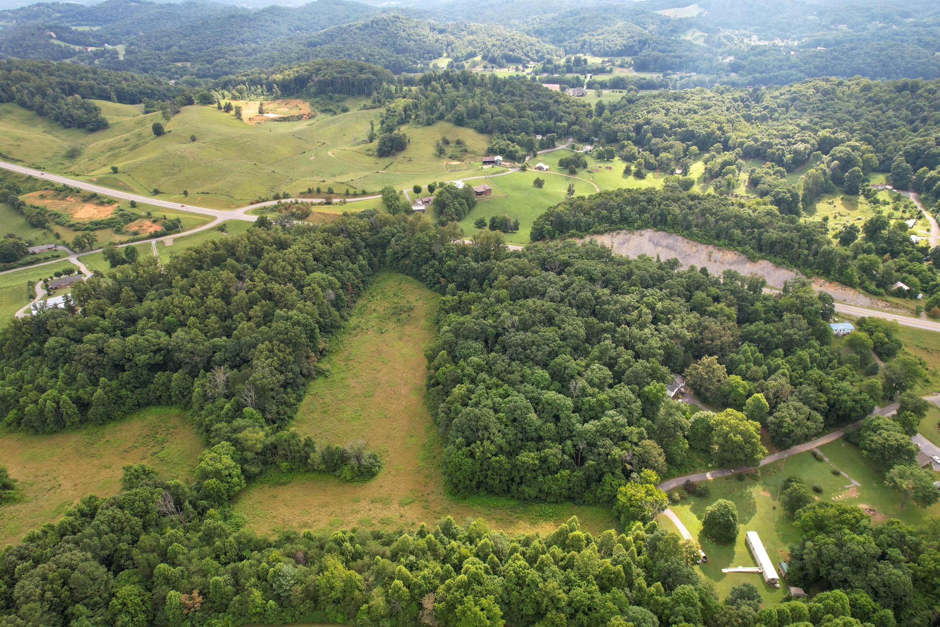 13.46 acres in Carter County, Tennessee