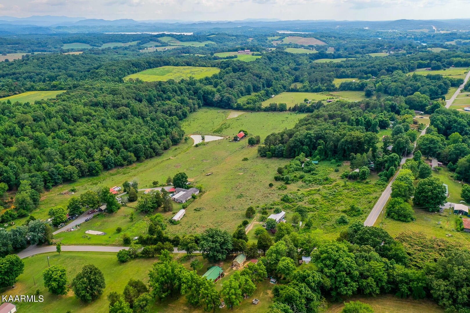 27.8 acres in Loudon County, Tennessee