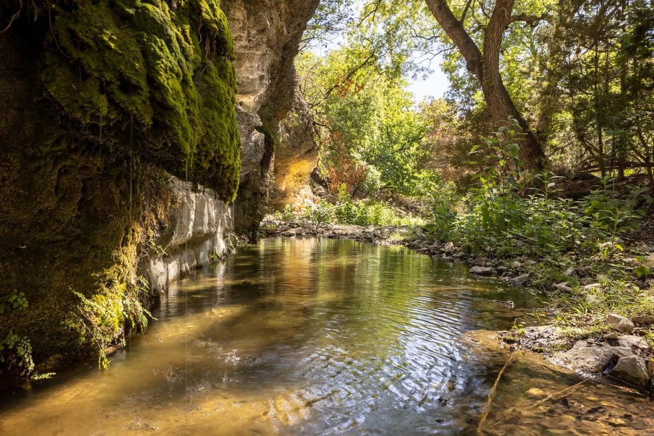 1,060 acres in Real County, Texas