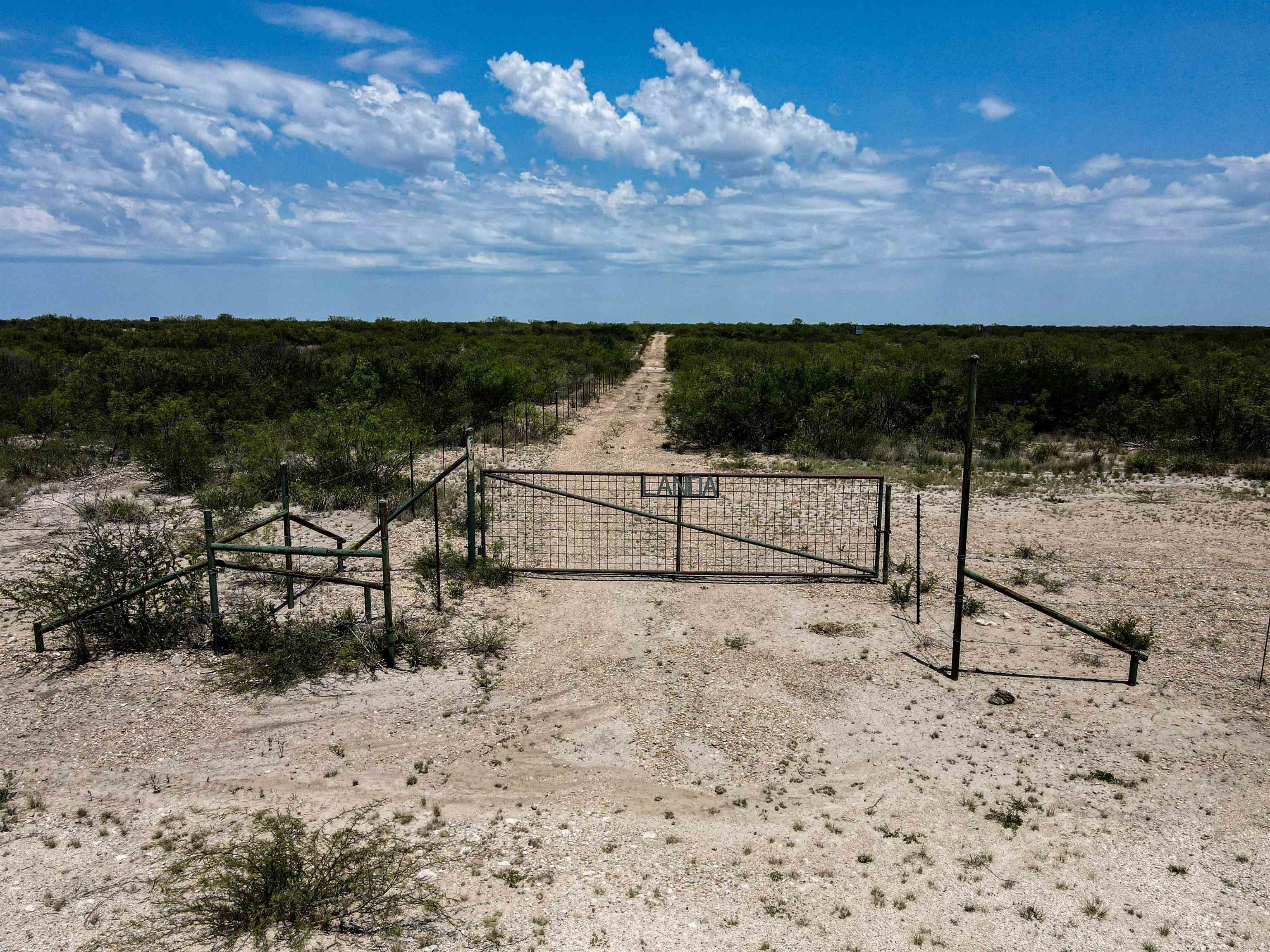 41.58 acres in Maverick County, Texas