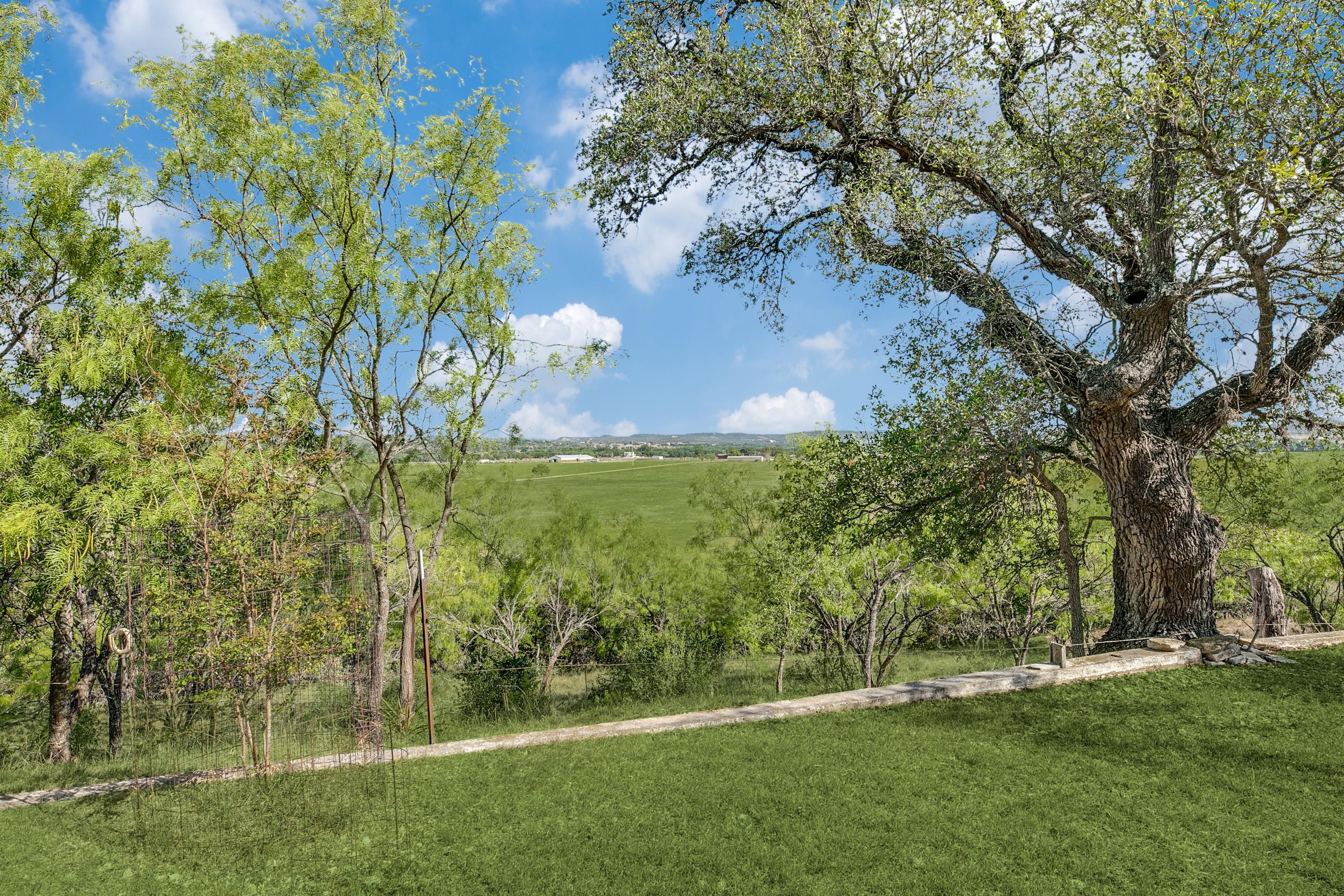 32.53 acres in Kerr County, Texas