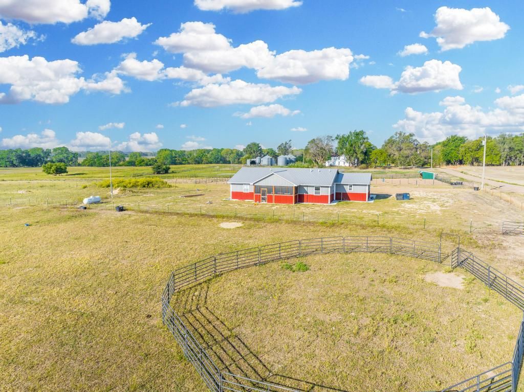 800 acres in Reno County, Kansas