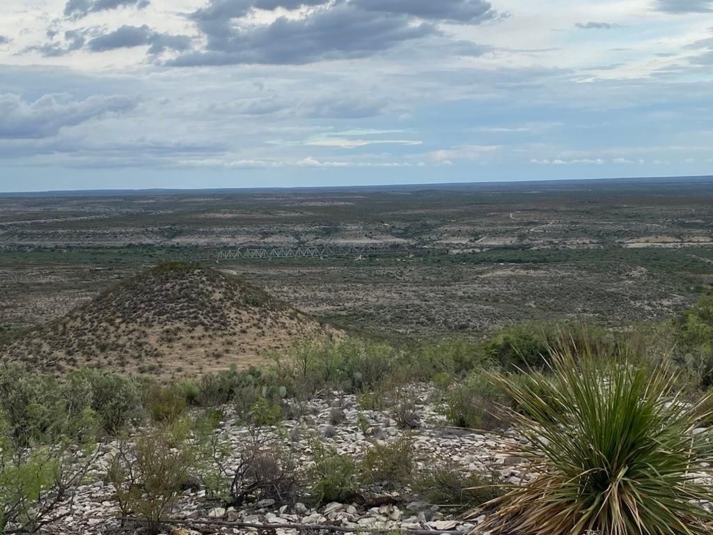 192.61 acres in Val Verde County, Texas