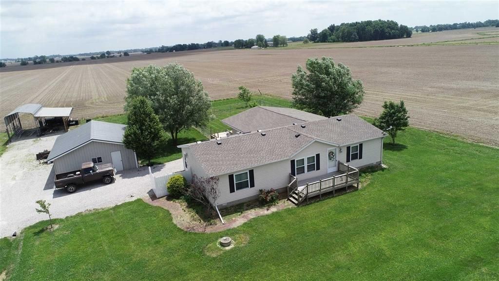 1 acres in Daviess County, Indiana