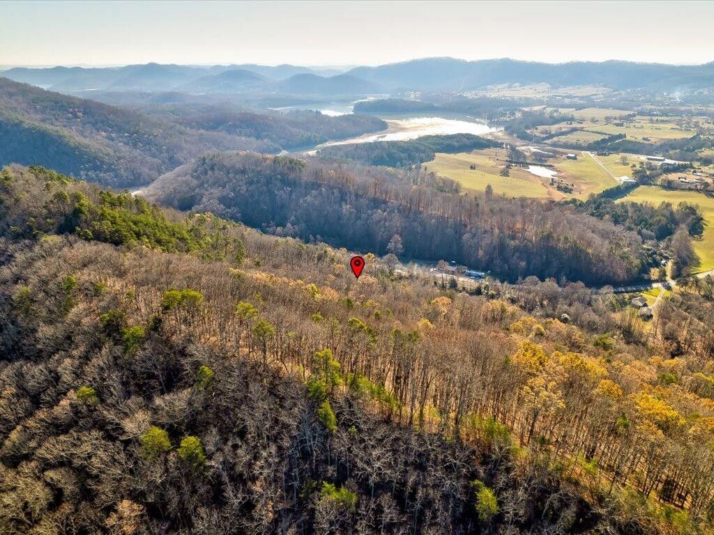 24.31 acres in Hawkins County, Tennessee