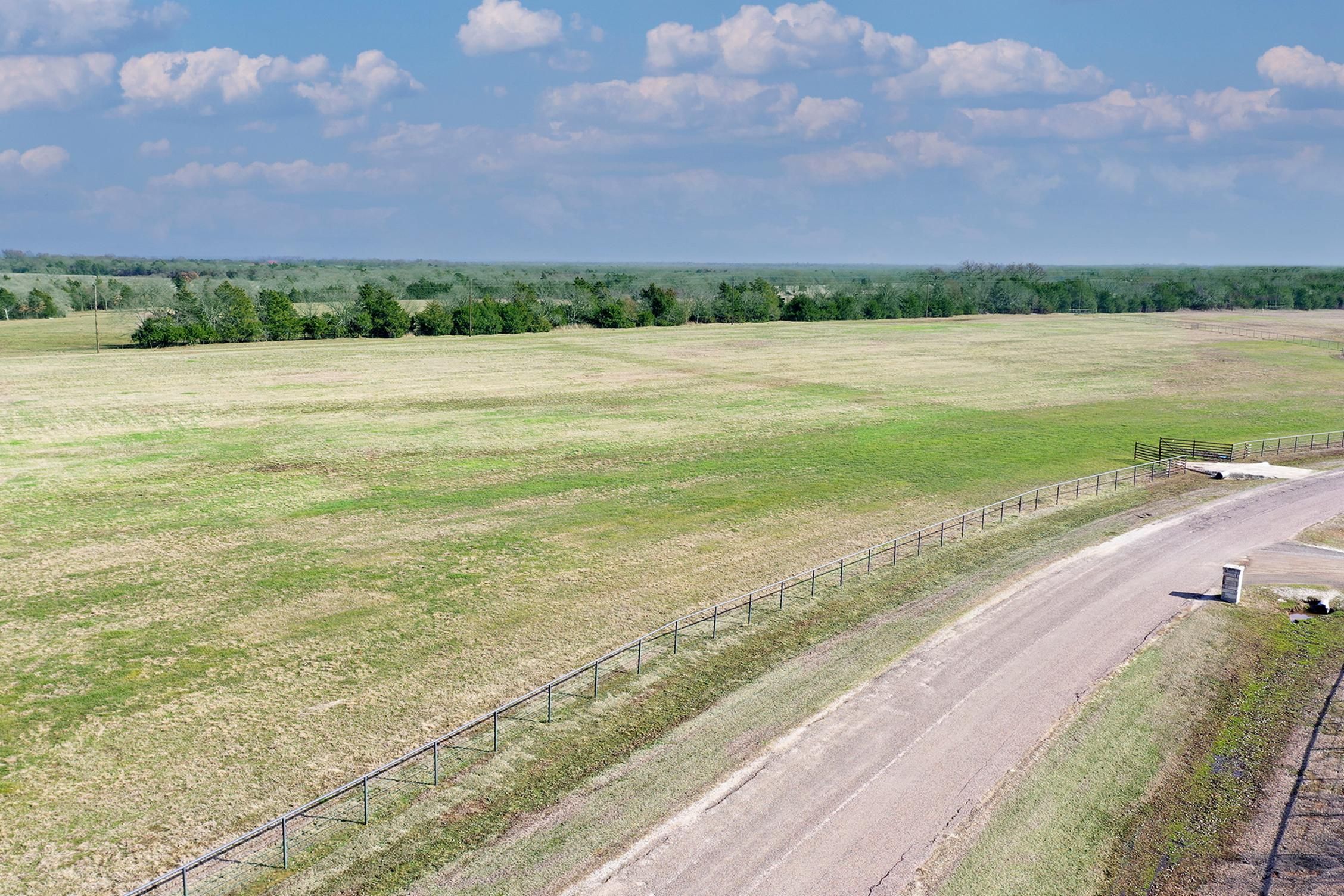 5 acres in Grayson County, Texas