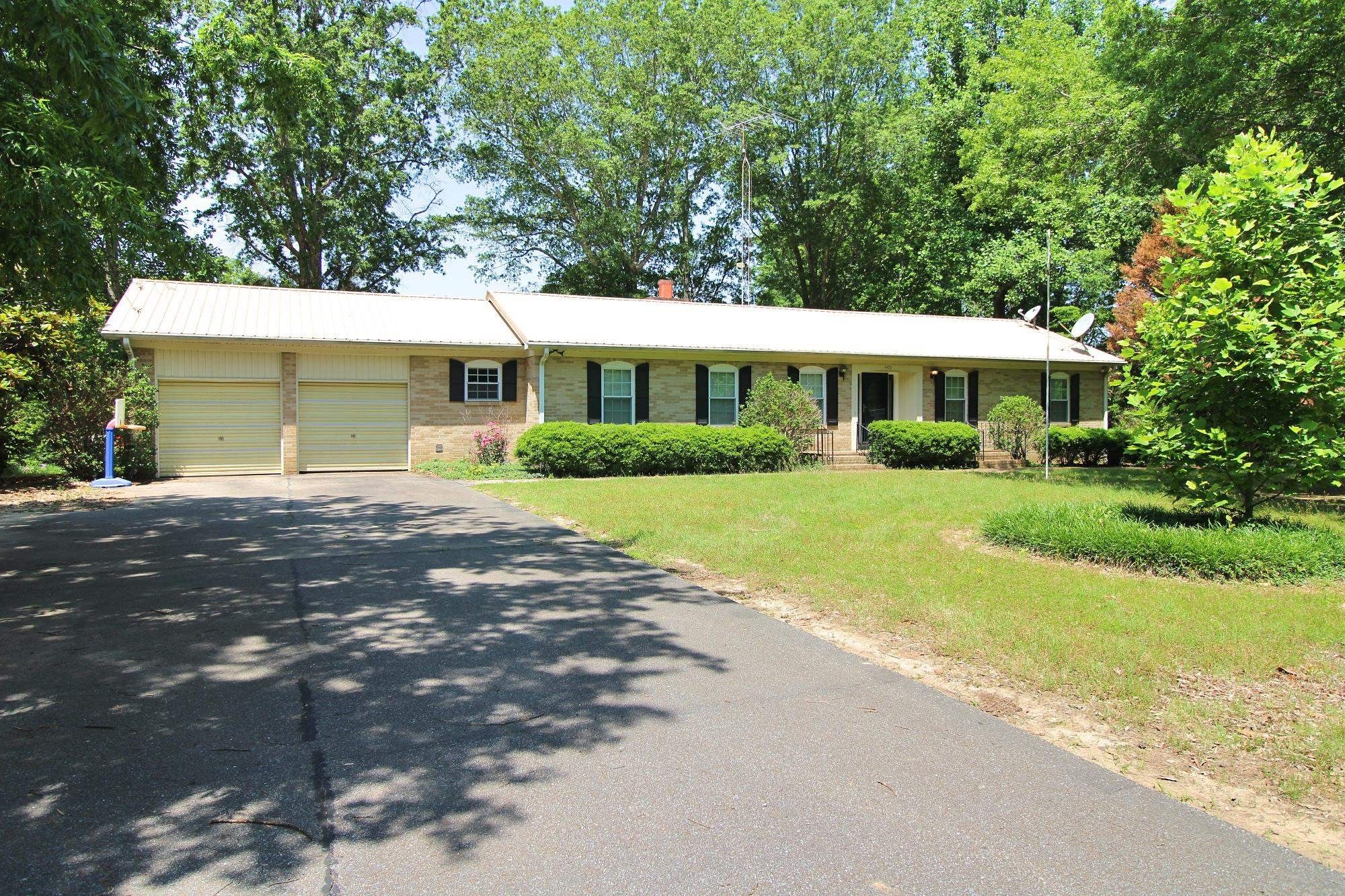 5.6 acres in Henderson County, Tennessee