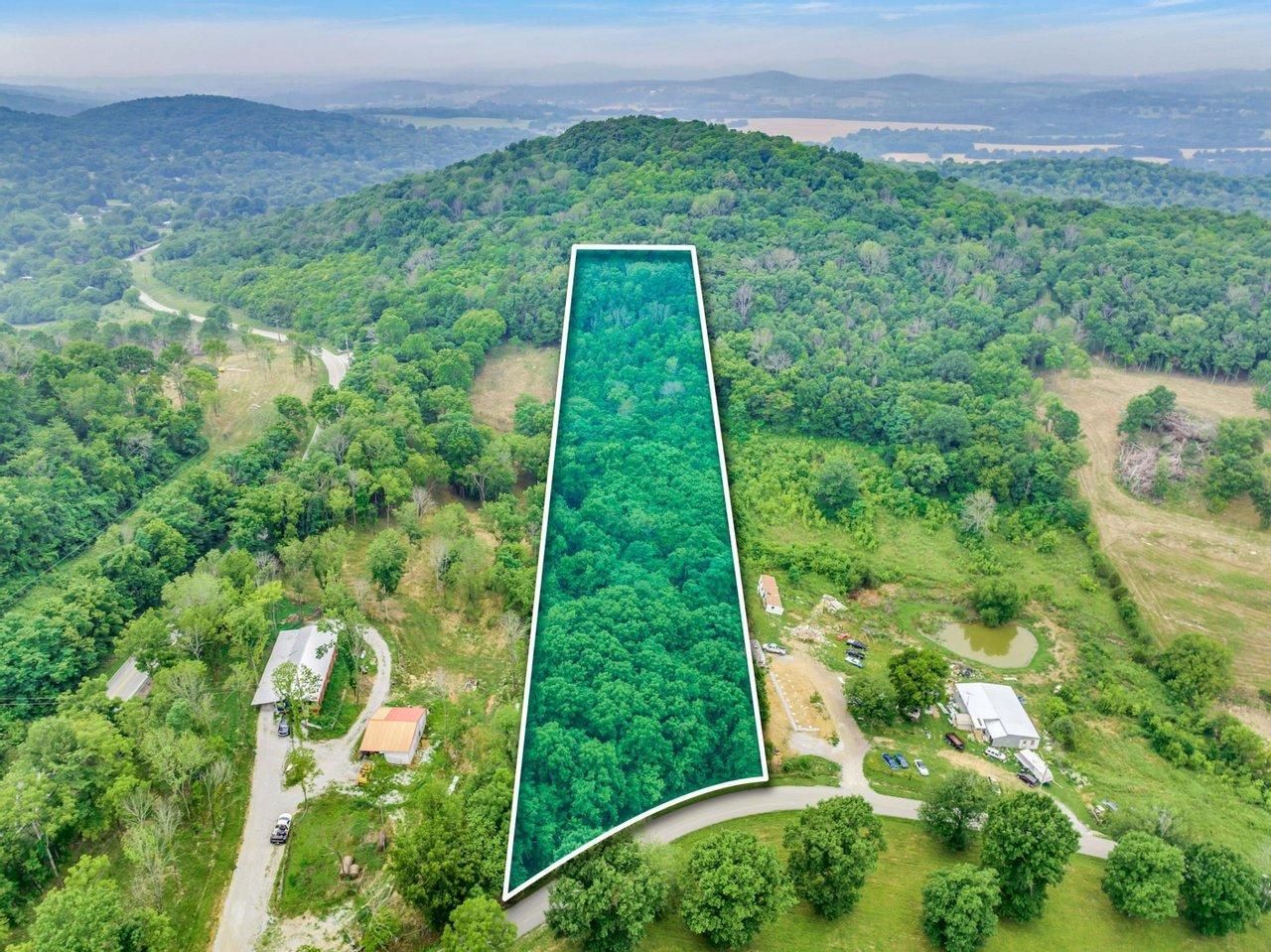 5 acres in Trousdale County, Tennessee 5 acres in Trousdale County, Tennessee