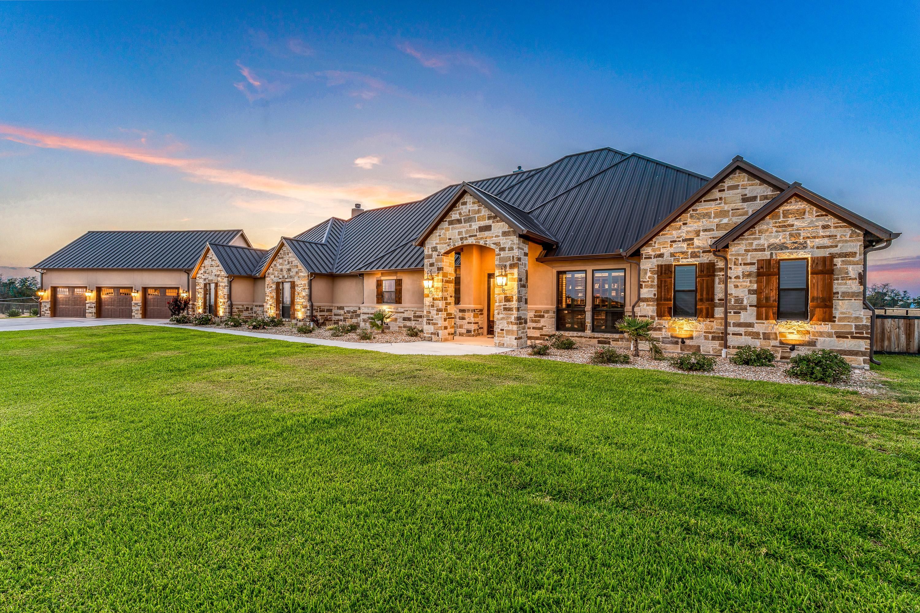 1704 Silverado Drive, Weatherford, TX 76087 | MLS: 20307419 | Land.com