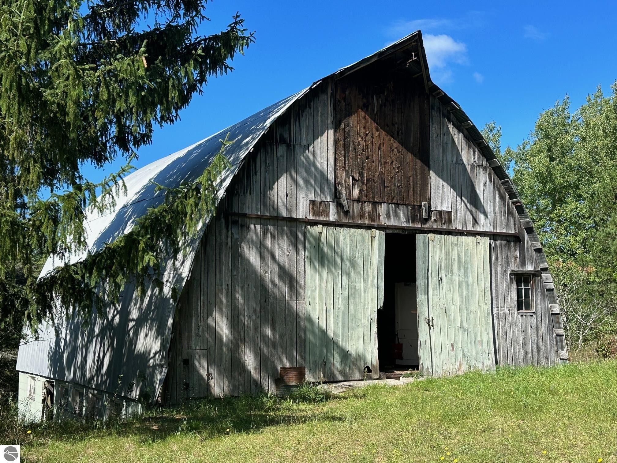 16 acres in Benzie County, Michigan