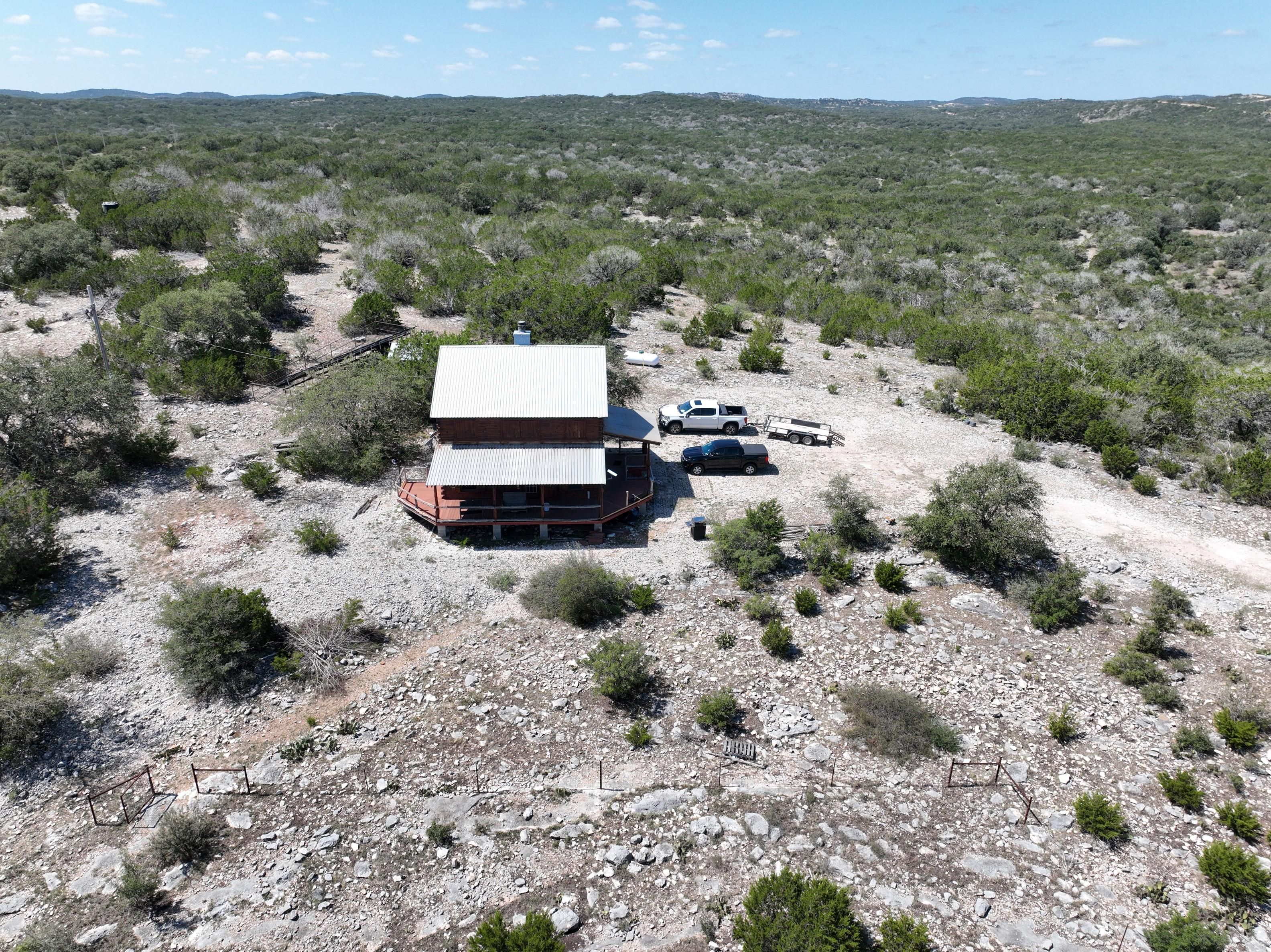 515 acres in Rocksprings, TX, 78880 | Land.com