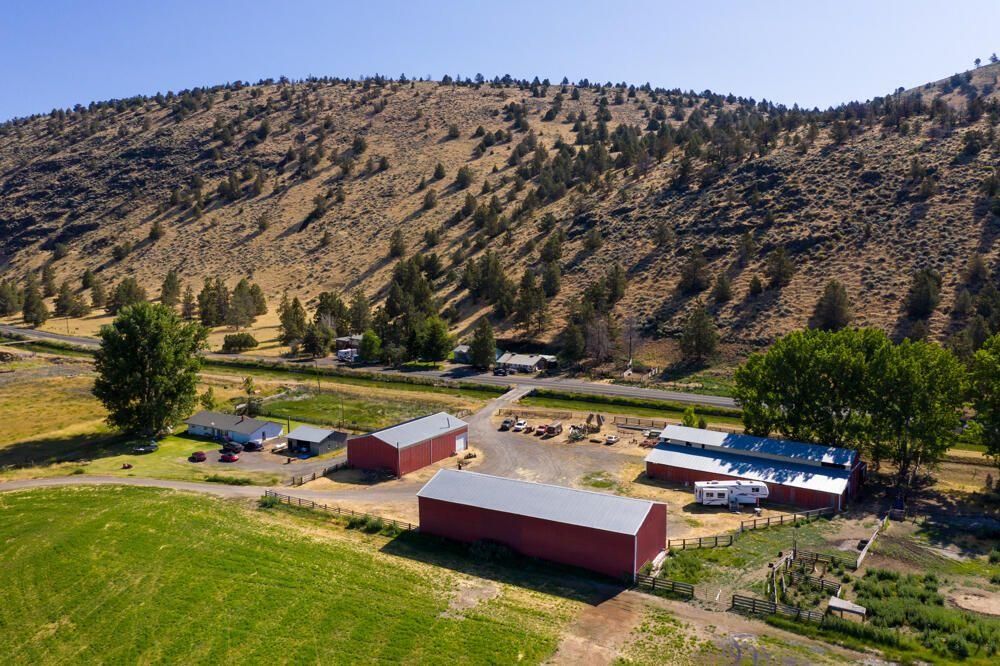 10610 Hill Road, Klamath Falls, OR 97603 | MLS: 220161109 | Land.com