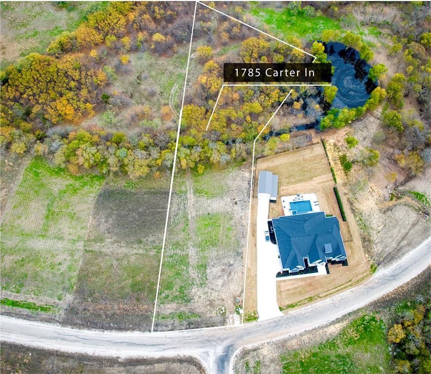 2.02 acres in Grayson County, Texas