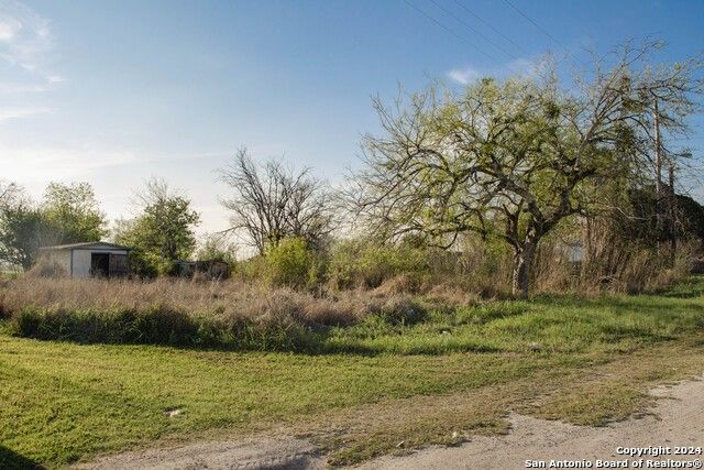 Mugge St, Runge, TX 78151 | MLS: 1756736 | Land.com