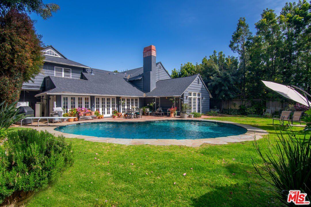 2179 Linda Flora Dr, Los Angeles, CA 90077 | MLS: 24-401471 | Land.com