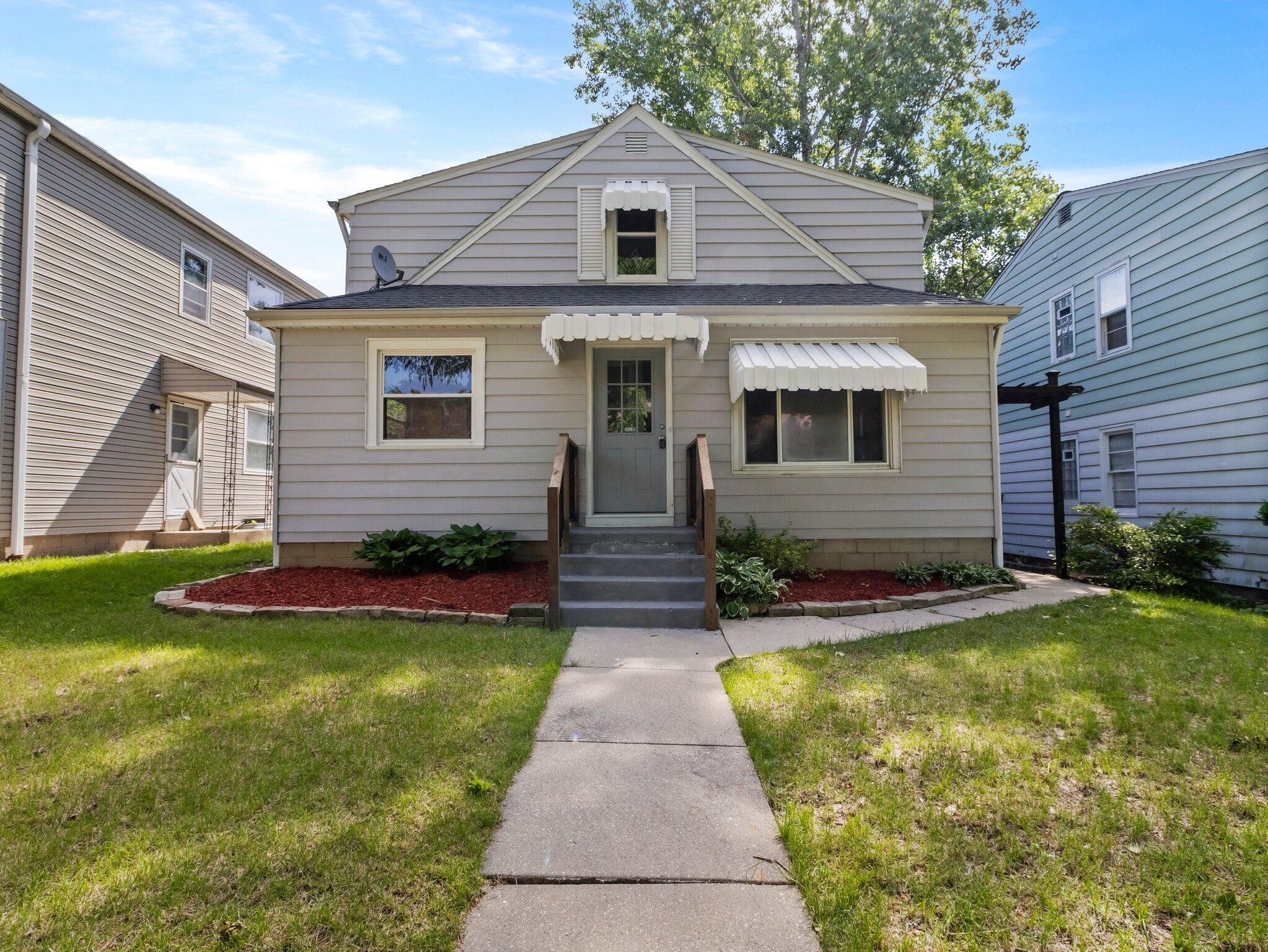 3734 N 88th St, Milwaukee, WI 53222 | MLS: 1879095 | Land.com