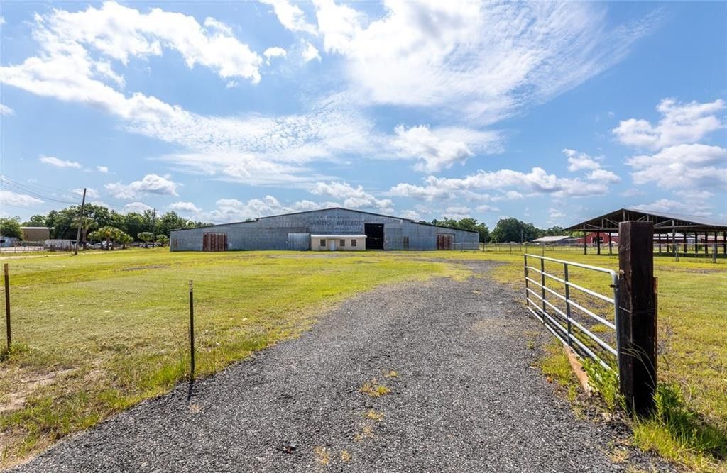 812 Garlington Ave, Waycross, GA 31501 | MLS: 1647358 | Land.com