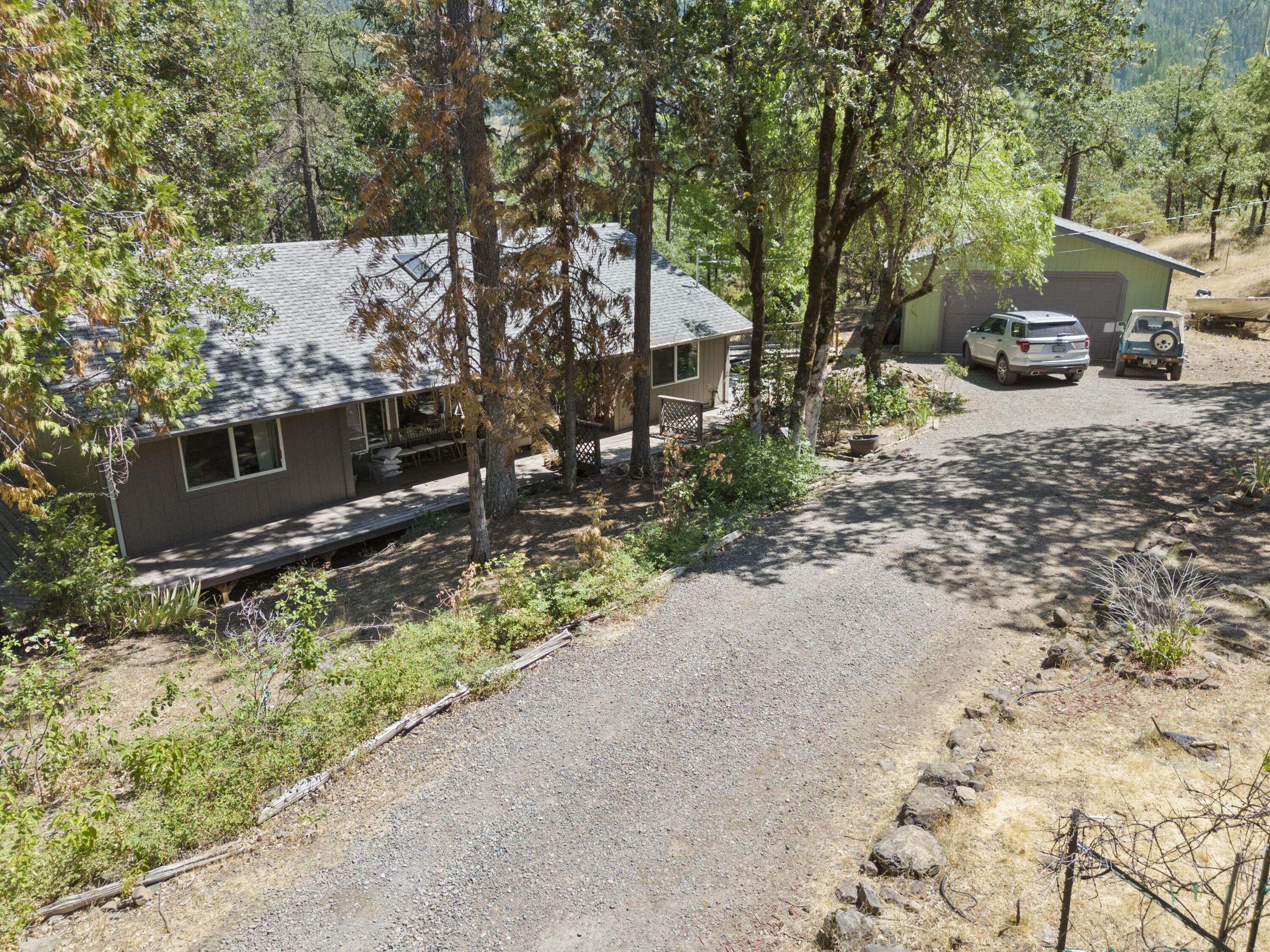 869 Cascade Gorge Road, Prospect, OR 97536 | MLS: 220186860 | Land.com