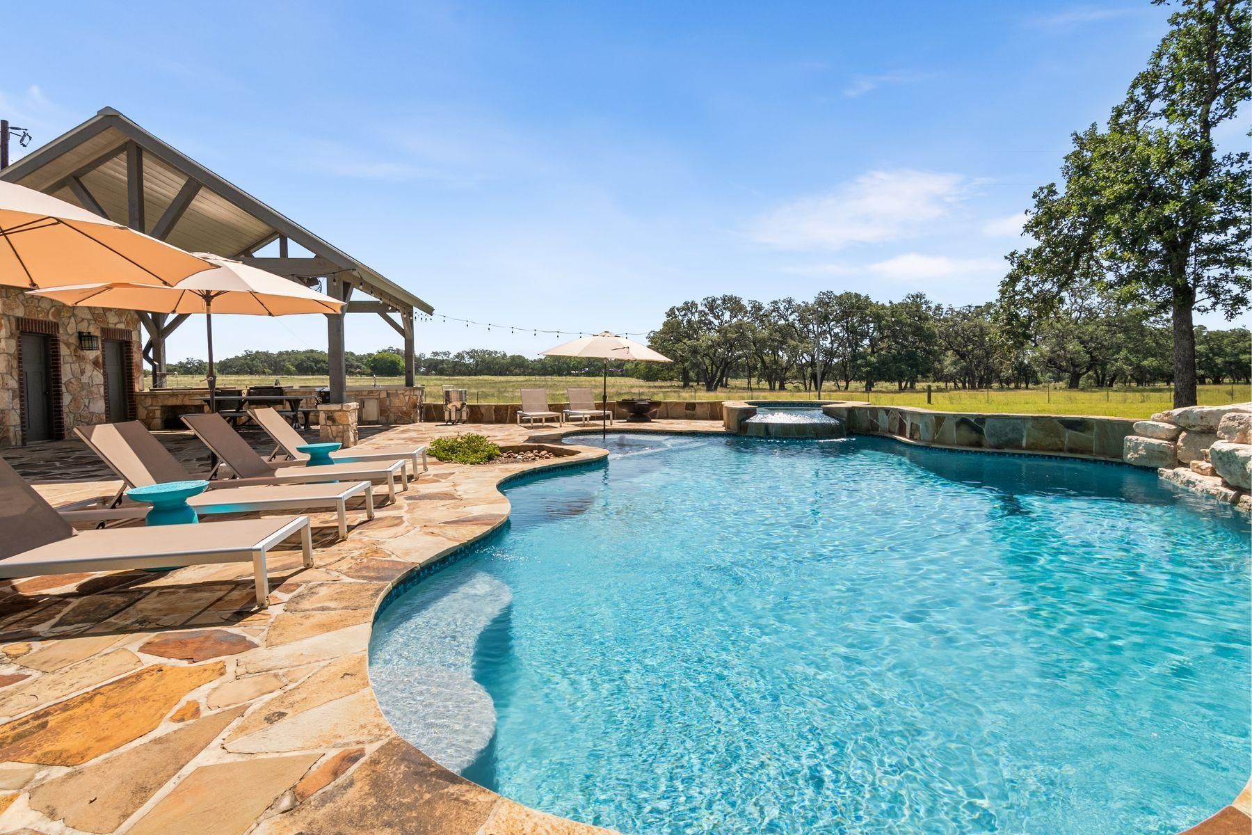 5 Old Fredericksburg Road, Boerne, TX 78015 | MLS: 1794401 | Land.com