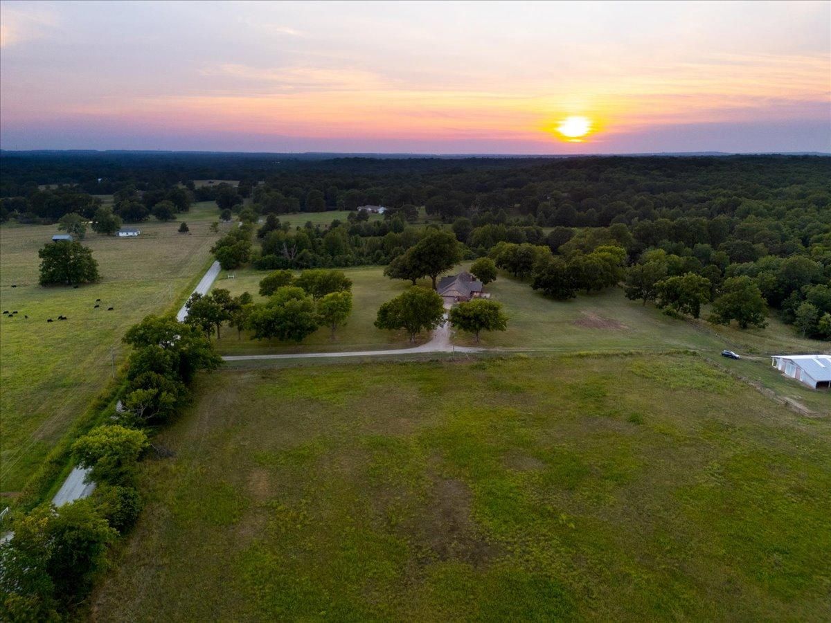 8 E 41st Street S, Broken Arrow, OK 74014 | MLS: 2429169 | Land.com