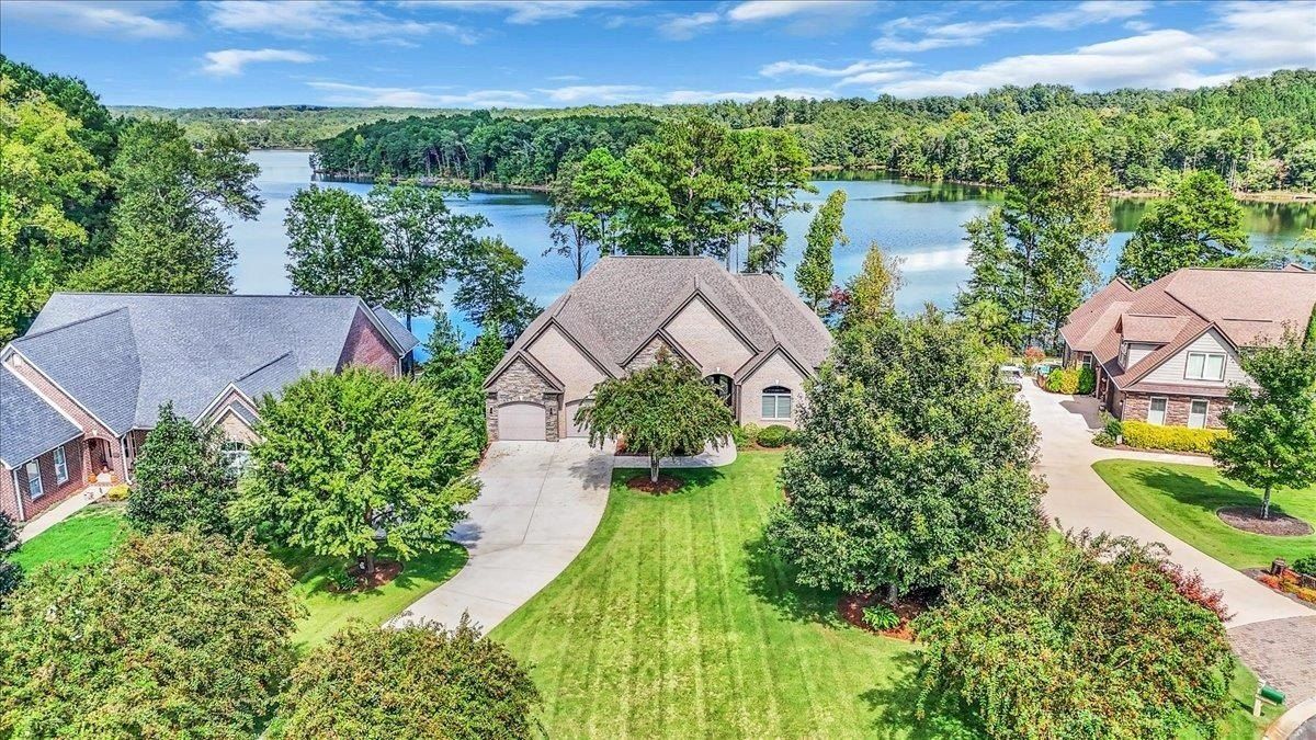 135 Neal Pointe Drive, Chesnee, SC 29323 | MLS: 315804 | Land.com