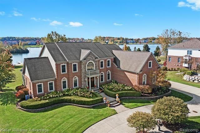 25867 Shoreline Drive, Novi, MI 48374 | MLS: 20240093442 | Land.com