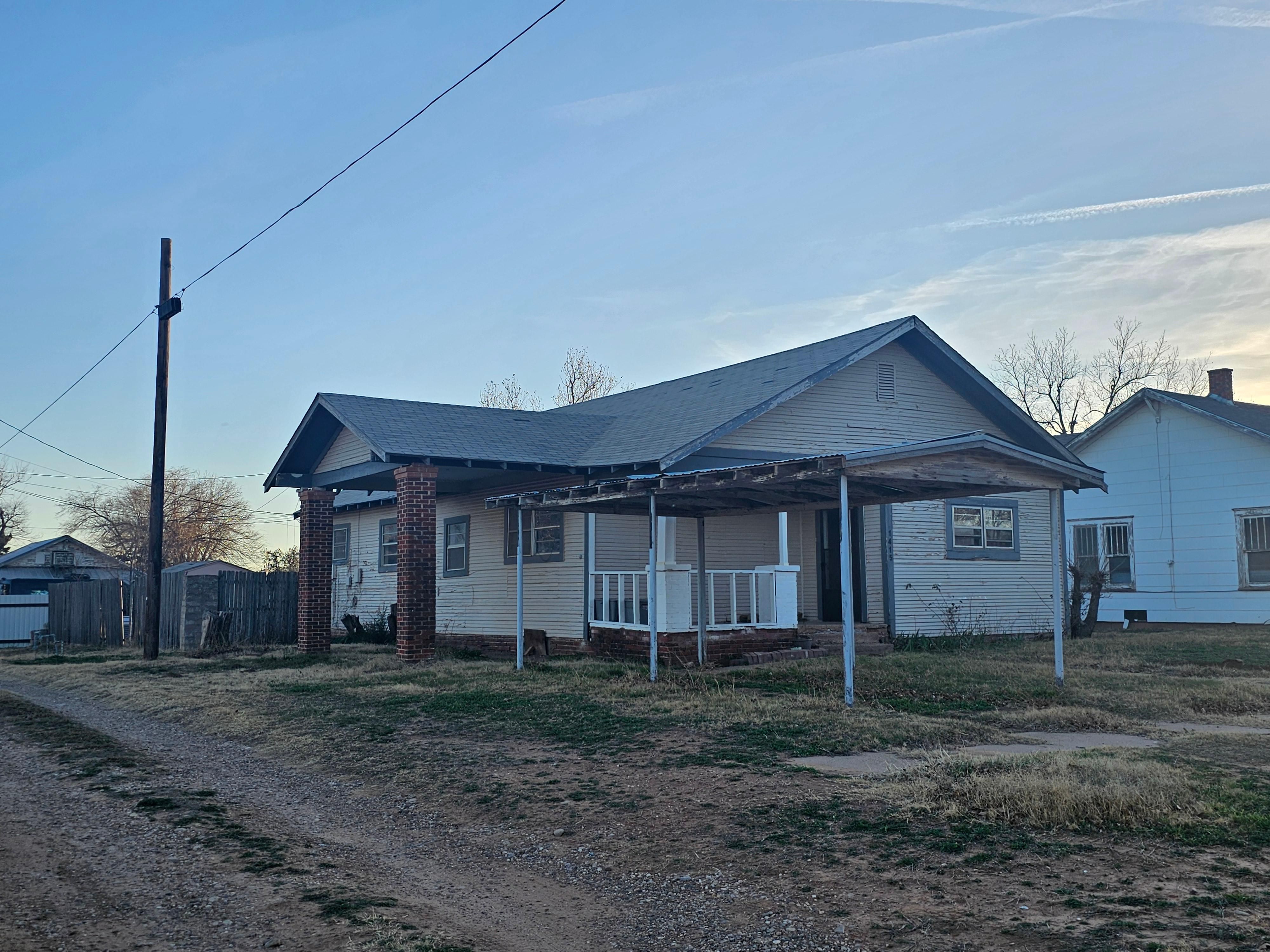 1415 Backus Street, Paducah, TX 79248 | MLS: 25-1470 | Land.com