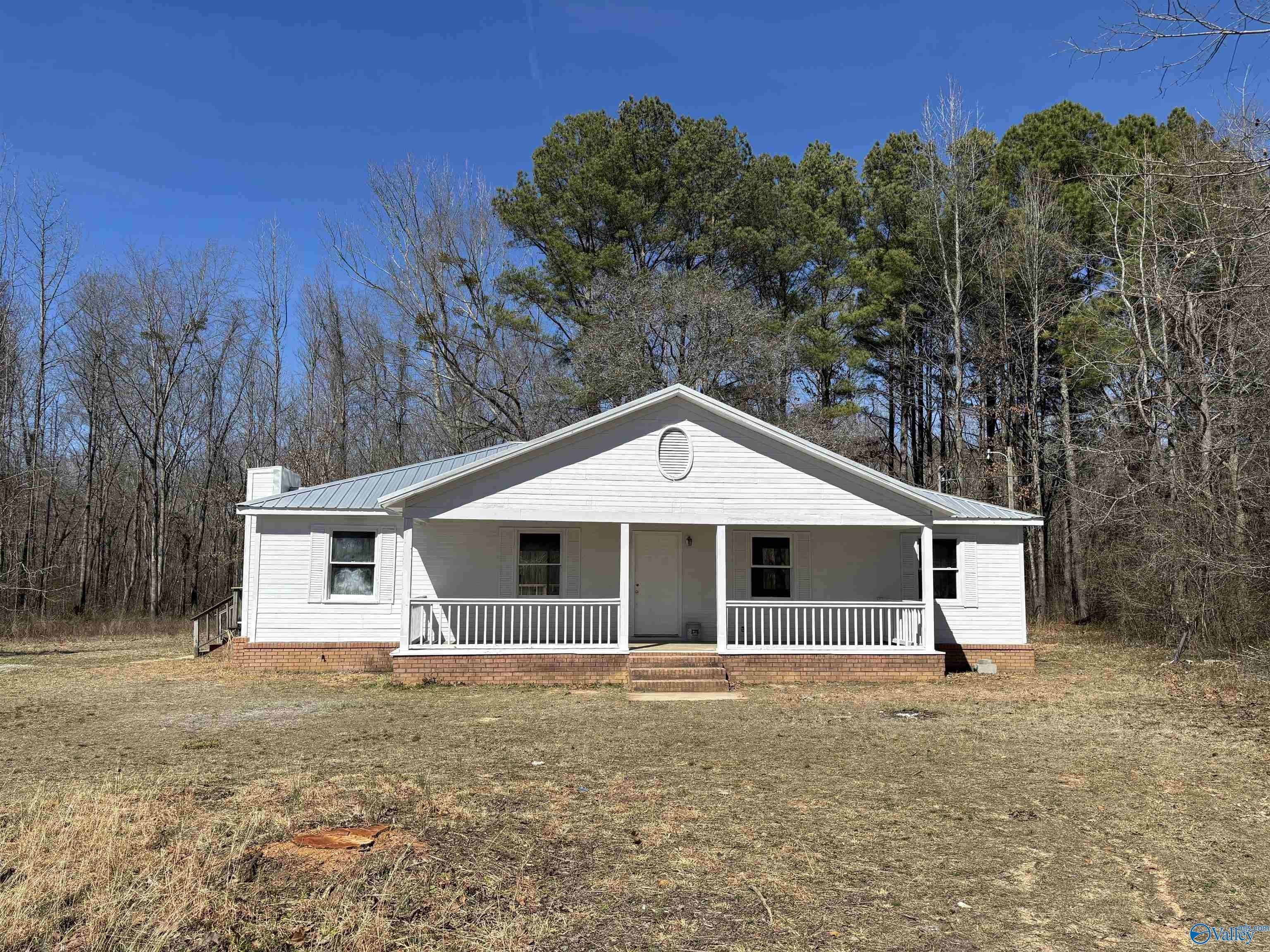 20495 Alabama Highway 24, Trinity, AL 35673 | MLS: 21882237 | Land.com