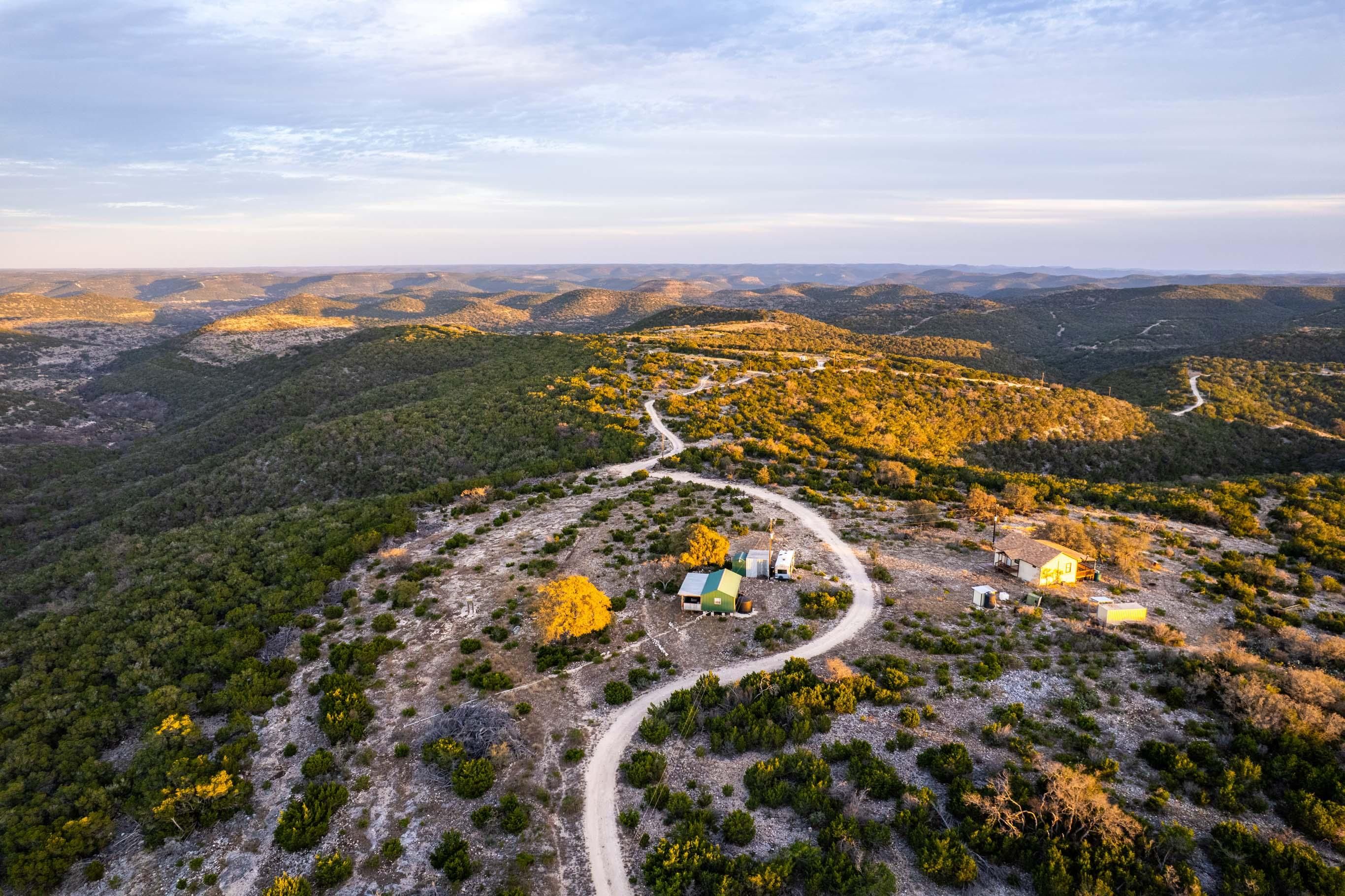 170 acres in Rocksprings, TX, 78880 | Land.com