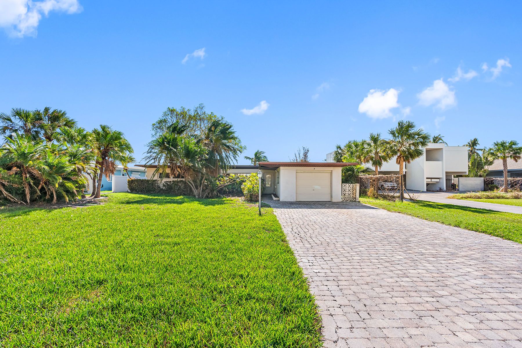 7 Treasure Lane, Treasure Island, FL 33706 | MLS: TB8321929 | Land.com