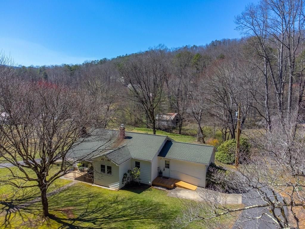 809 Locust Creek Road, Sylva, NC 28779 | MLS: 26040328 | Land.com