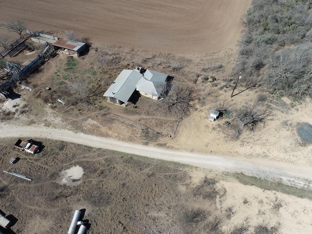 480 County Rd 317, Sabinal, TX 78881 | MLS: 97325 | Land.com
