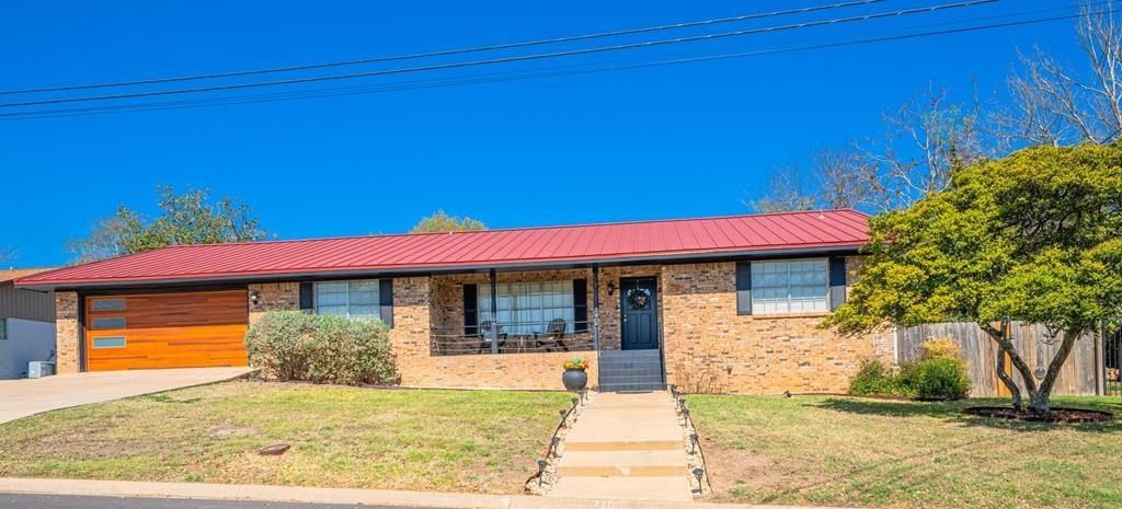 710 N Mockingbird Lane, Kerrville, TX 78028 | MLS: 118690 | Land.com