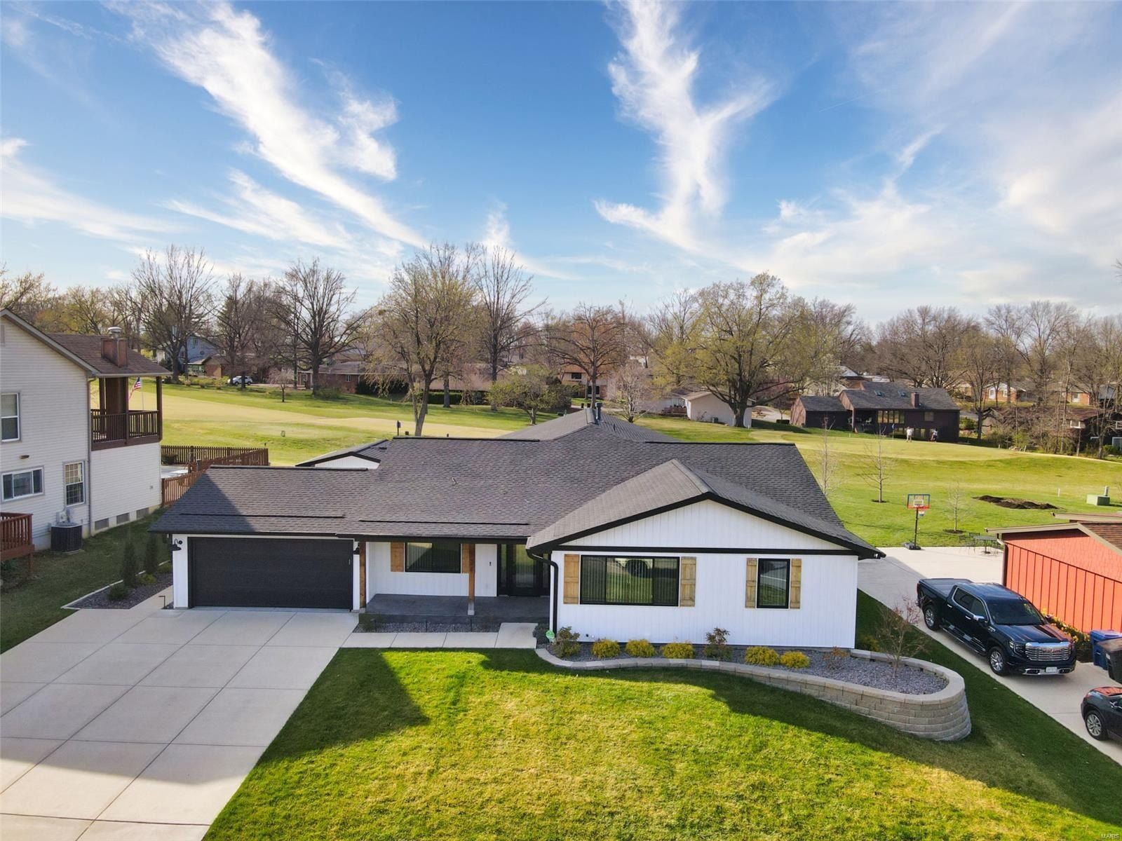 124 Rue Grand Drive, Lake Saint Louis, MO 63367 | MLS: 25019667 | Land.com