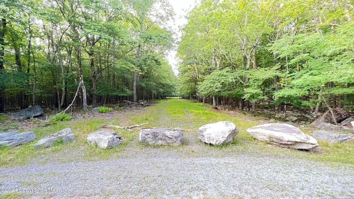 Lots 220-223 Snow Bird Lane, Tafton, PA 18464 | MLS: PM-130896 | Land.com