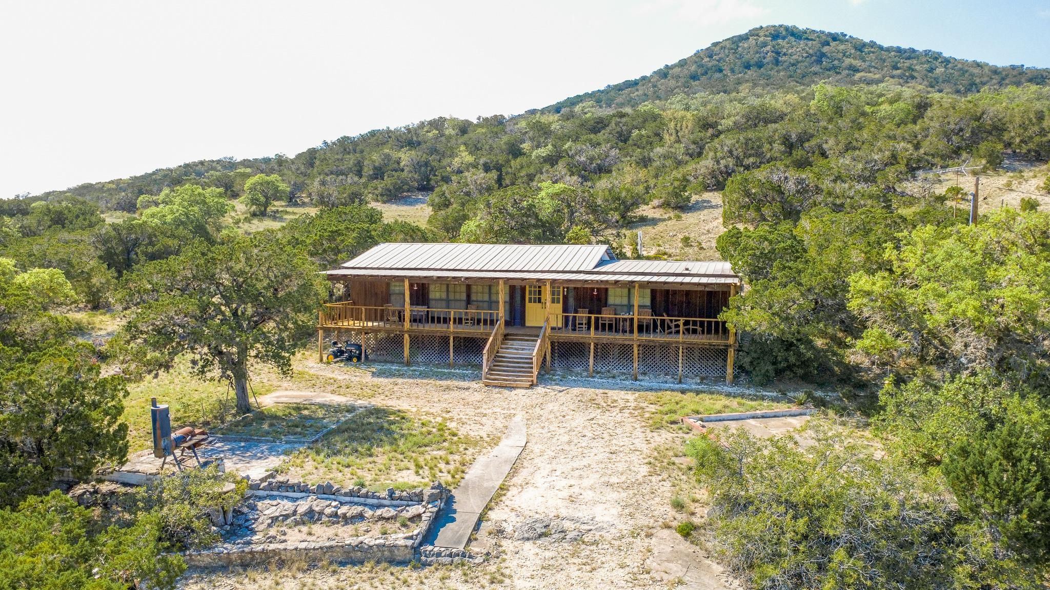 495 Blessing Lane, Utopia, TX 78063 | MLS: 119046 | Land.com